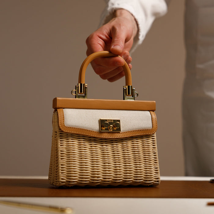 Craftsmanship Made in Italy - The excellence of Rodo women's handbags ...